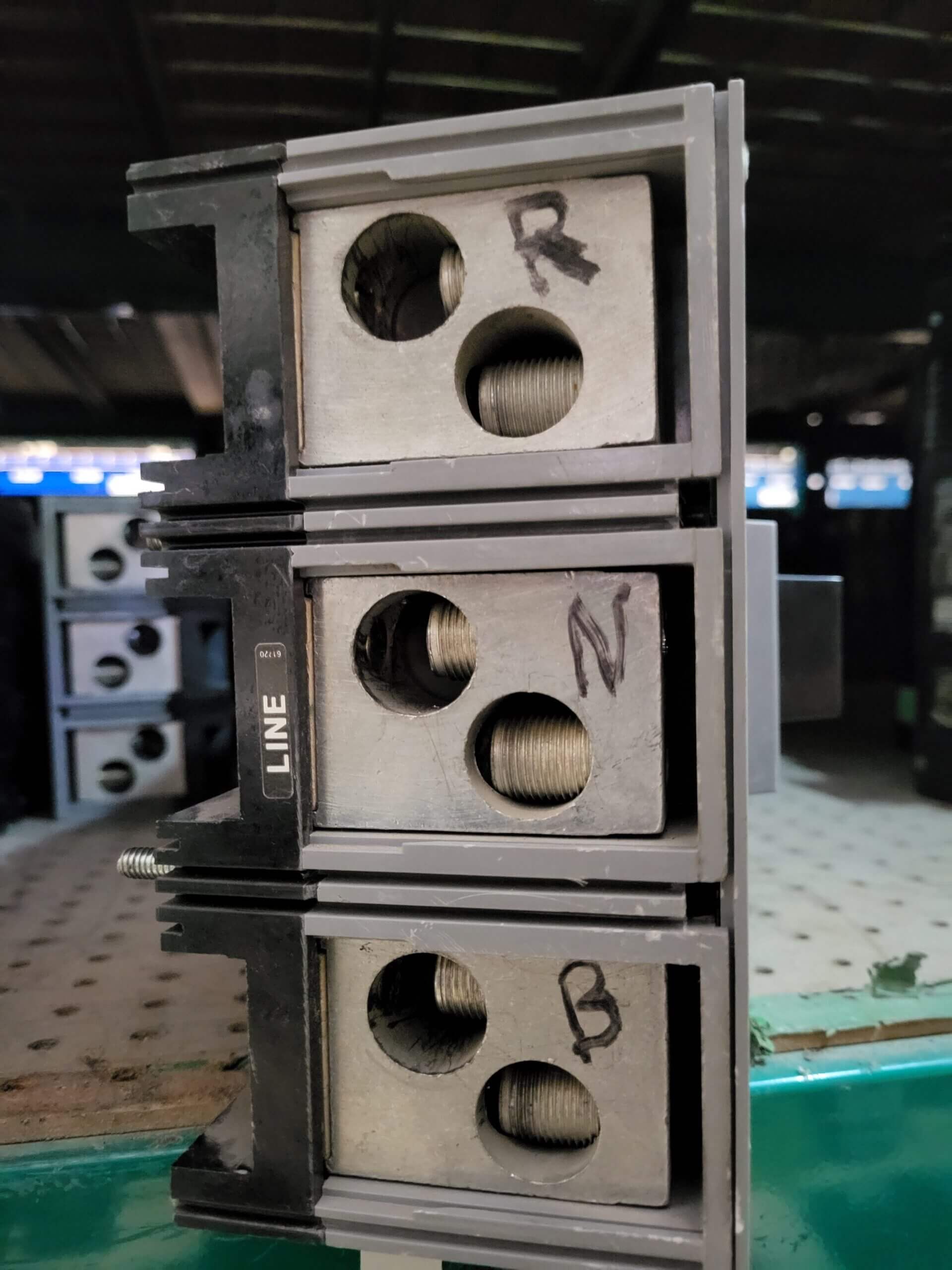 BREAKER 500A 600V 3P SIEMENS TRIPAC - Used - TESTED - SIB Electric Inc