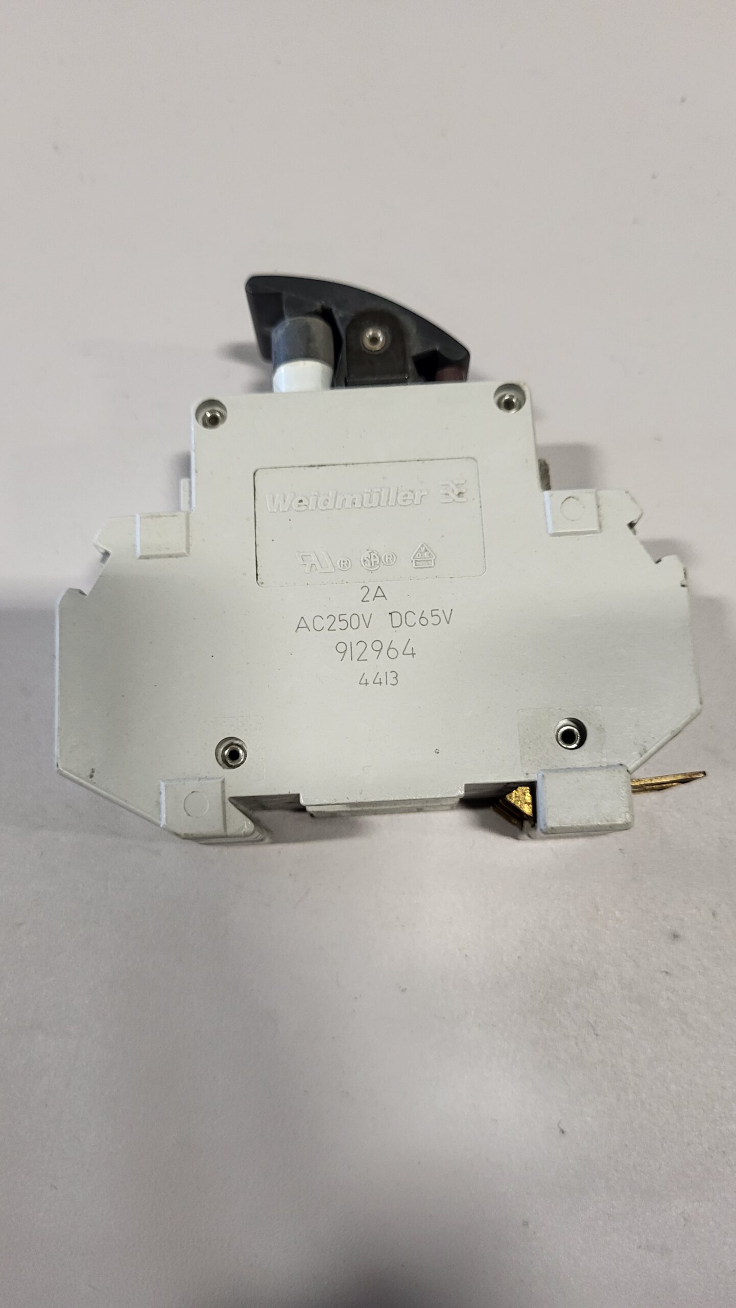 CIRCUIT BREAKER 2P 250VAC, 65VDC 2A - SIB Electric Inc