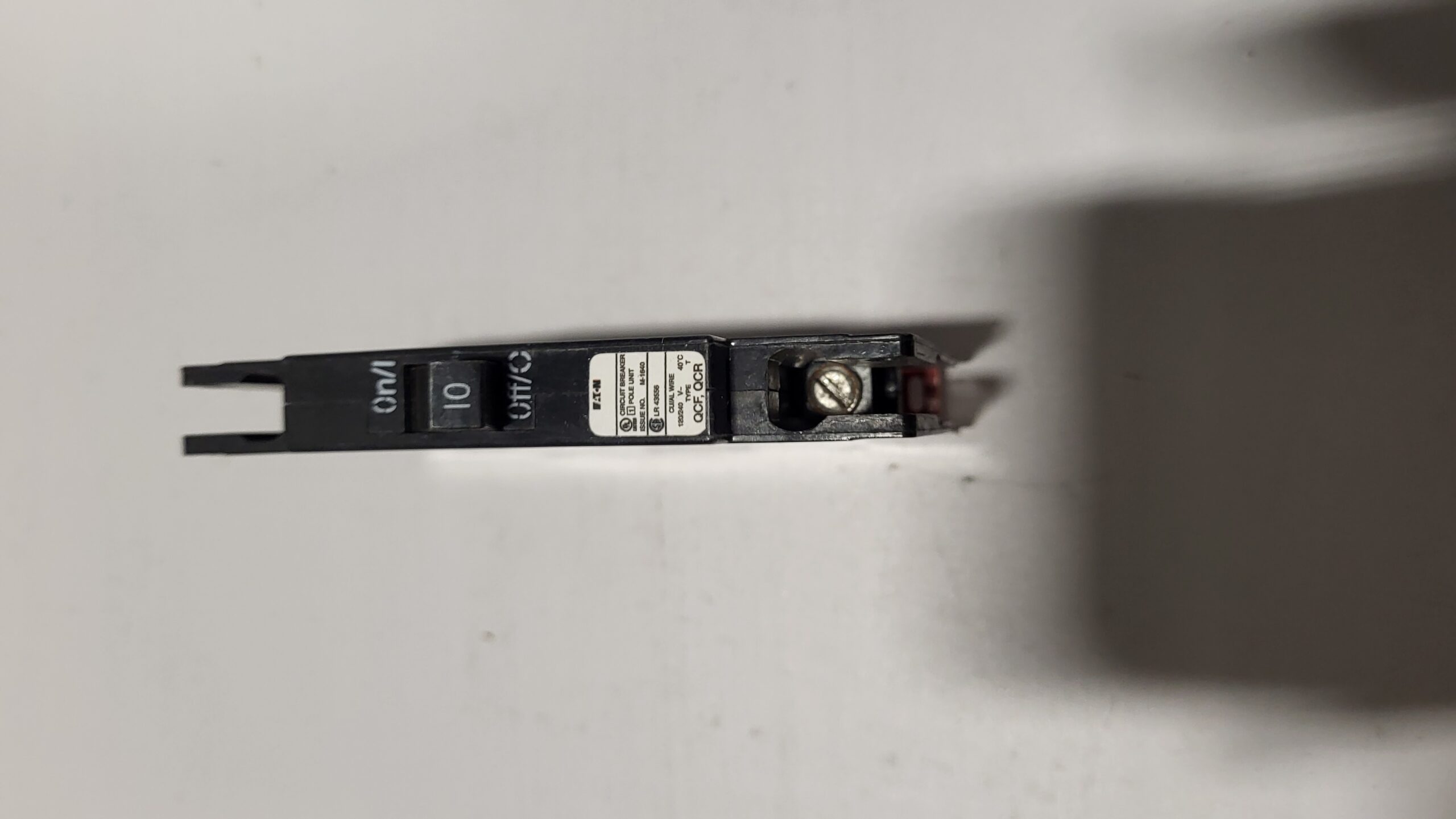 CIRCUIT BREAKER 10A 1P 120/240V - SIB Electric Inc