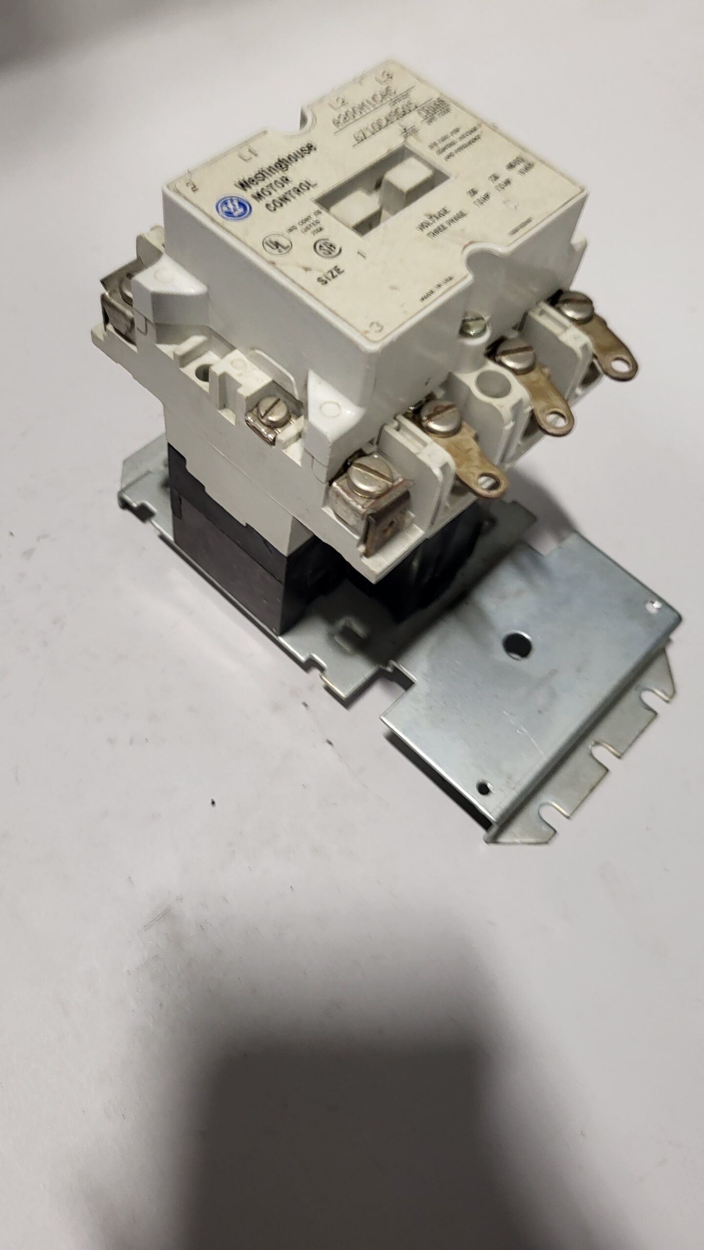 CONTACTOR NEMA SIZE 1, 10HP COIL 24V, STYLE = 6710C49G05 - SIB Electric Inc